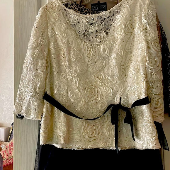 Alex Evenings | Tops | Alex Evening Beautiful Top With Sequins And ...